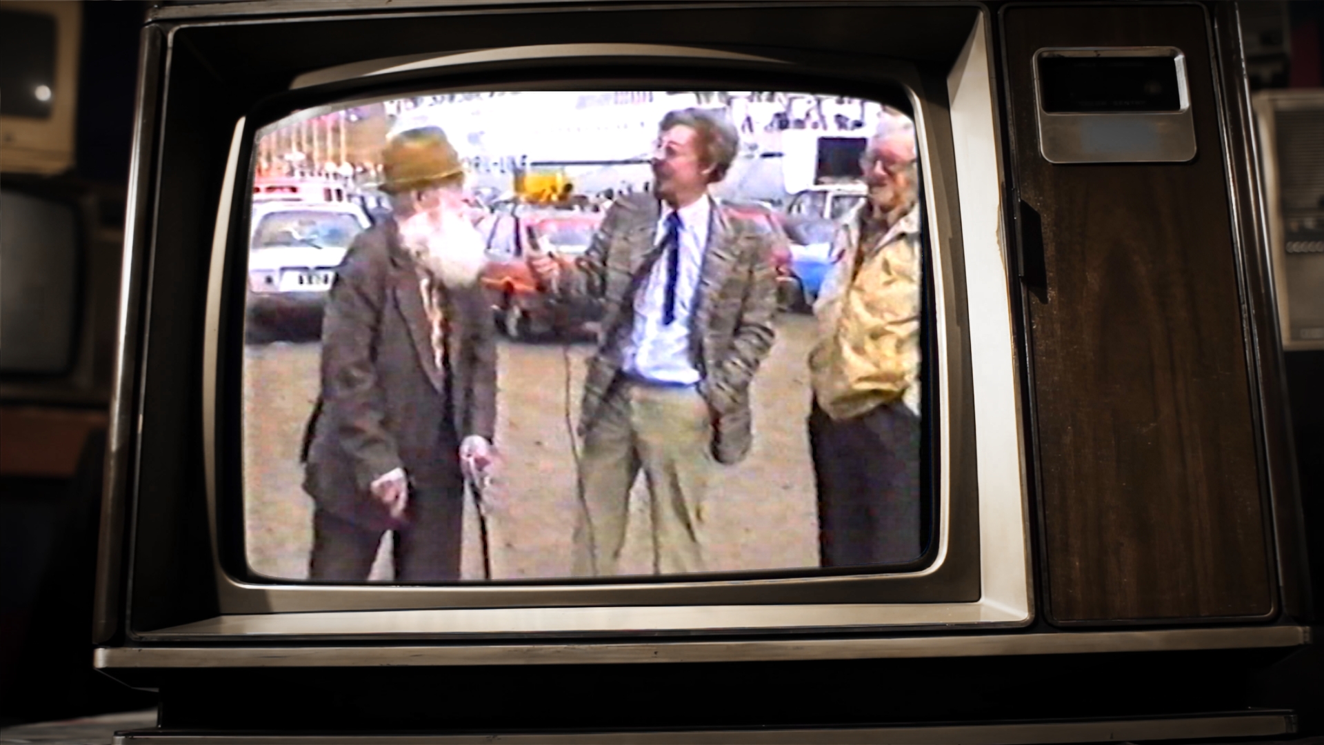 1984: Hermann Jacobsen gjørdi sending um nýggju Norrønu | Kringvarp Føroya