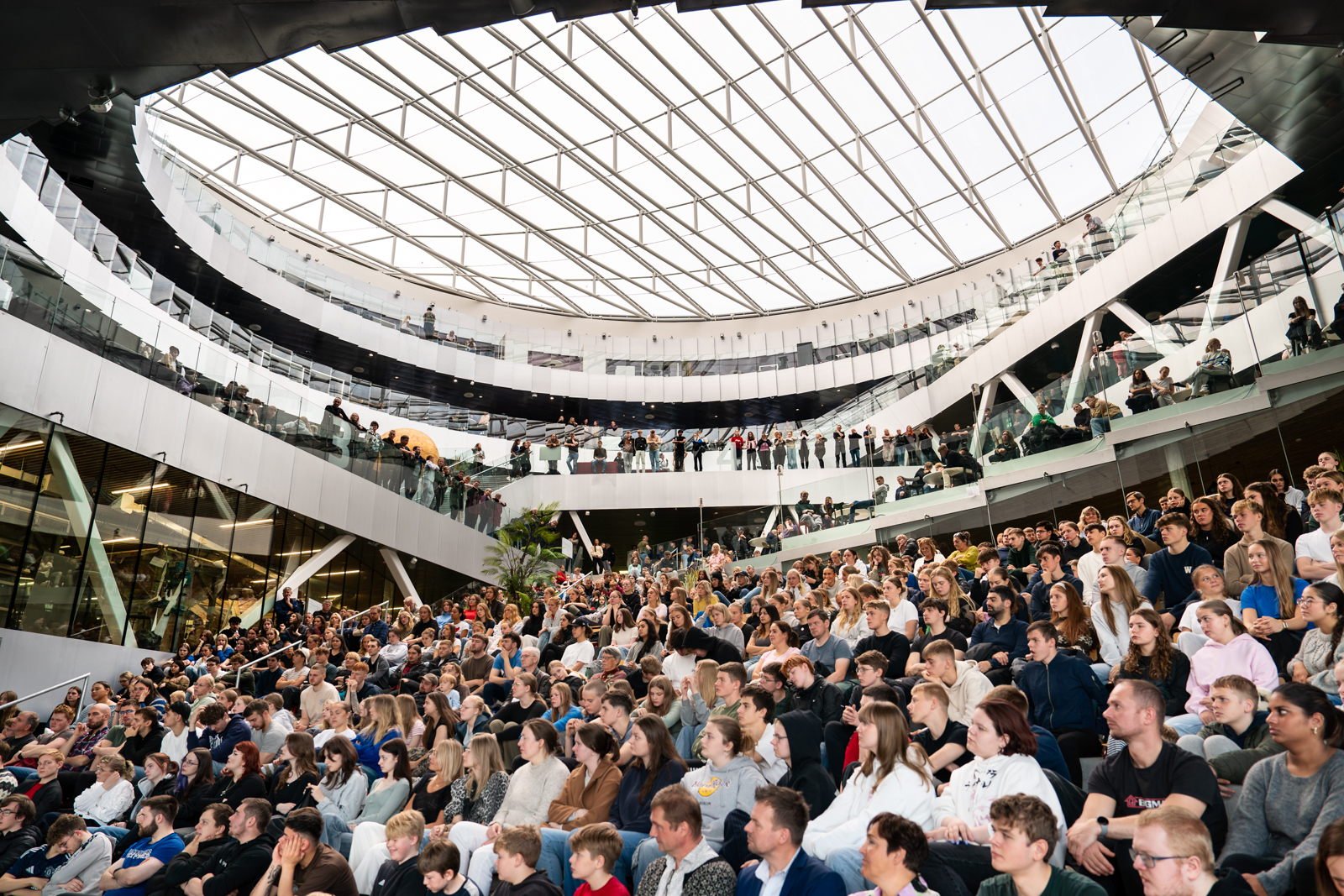 Kunnu nú eisini søkja á Vanganum | Kringvarp Føroya