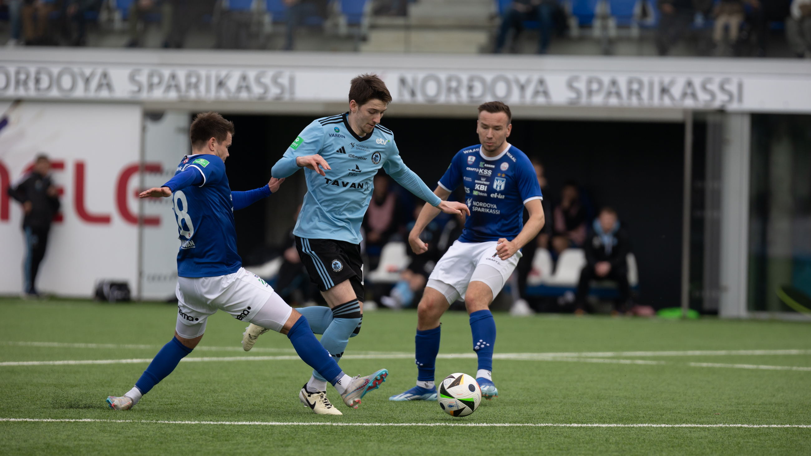 Betrideildin: Topp-fýra bresta saman | Kringvarp Føroya