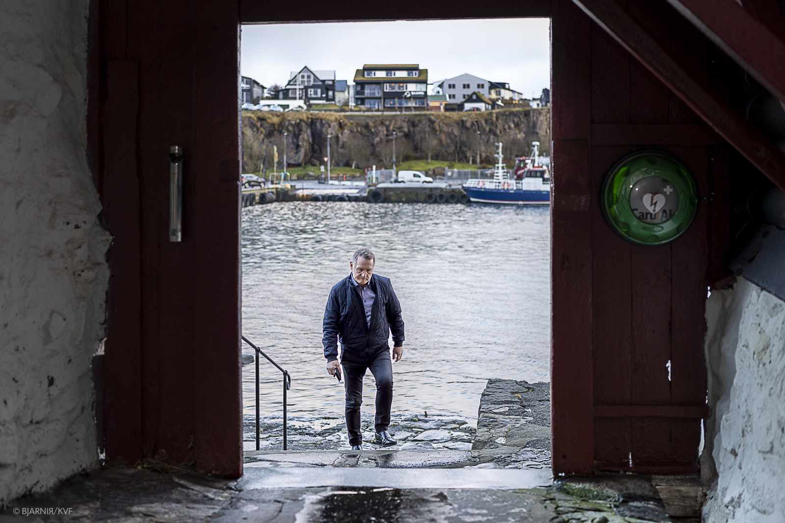 Jenis av Rana, Miðflokkurin, samgongukreppan | Kringvarp Føroya