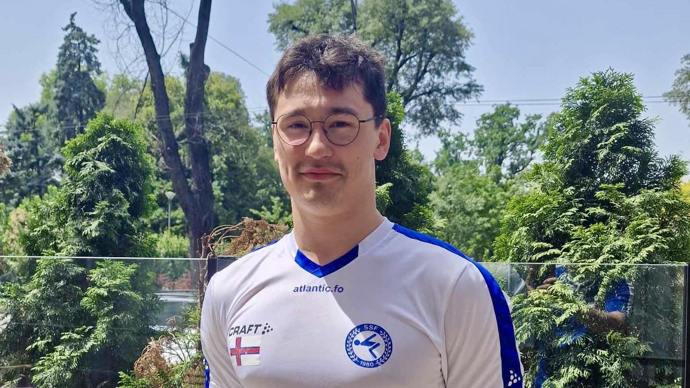 EM í svimjing: Bartal føroysk met | Kringvarp Føroya