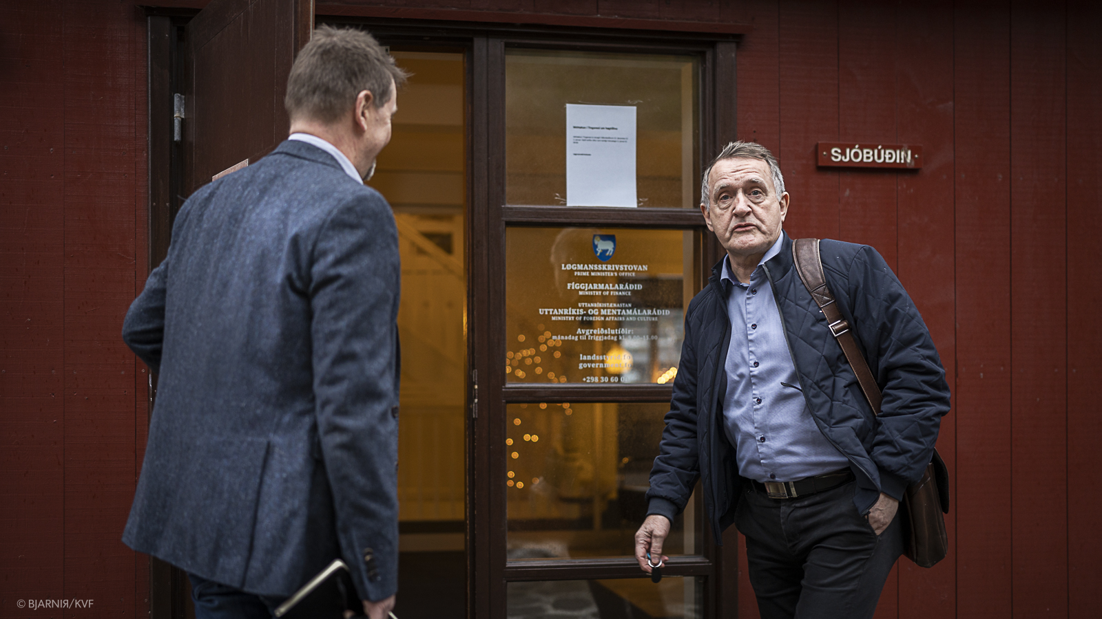 Jenis av Rana, Bill Justinussen, Miðflokkurin, samgongukreppan ...