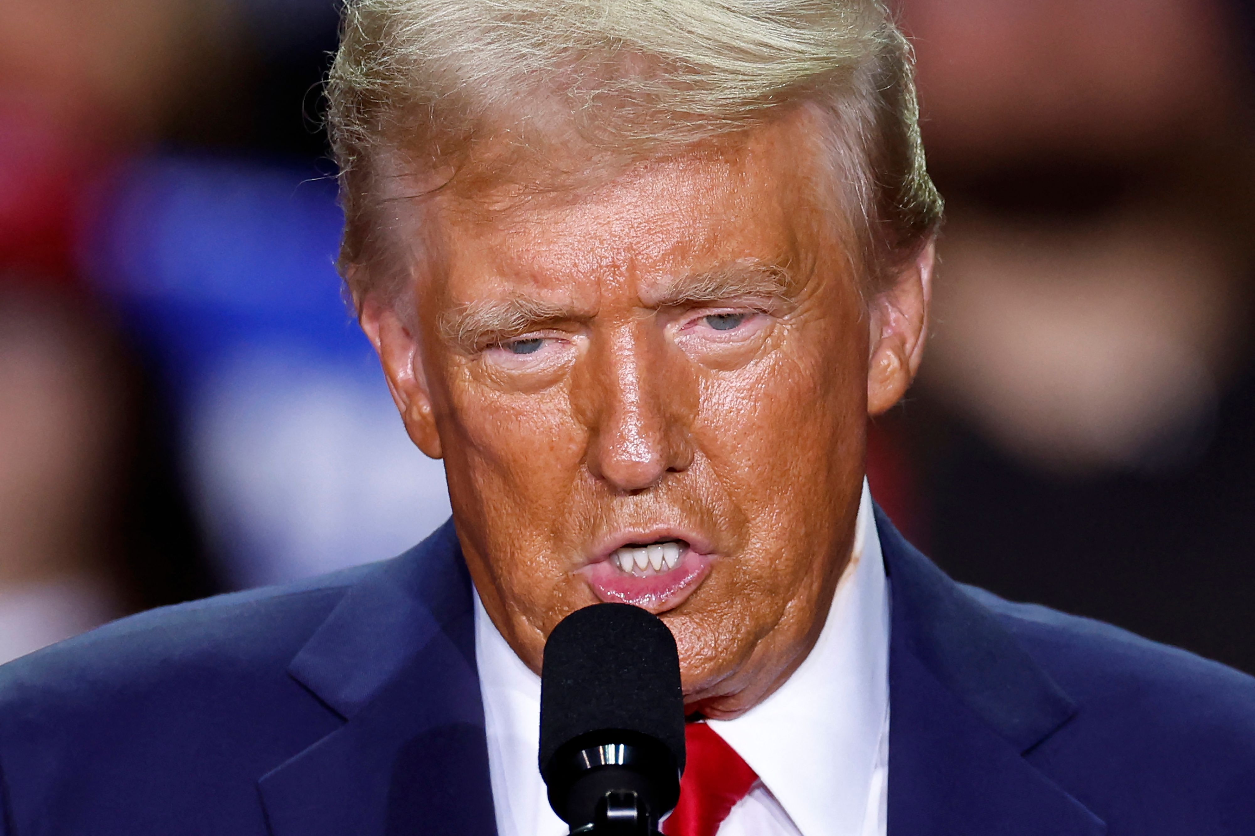 Lóg skal rudda slóð fyri samráðingum um at keypa Grønland | Kringvarp ...