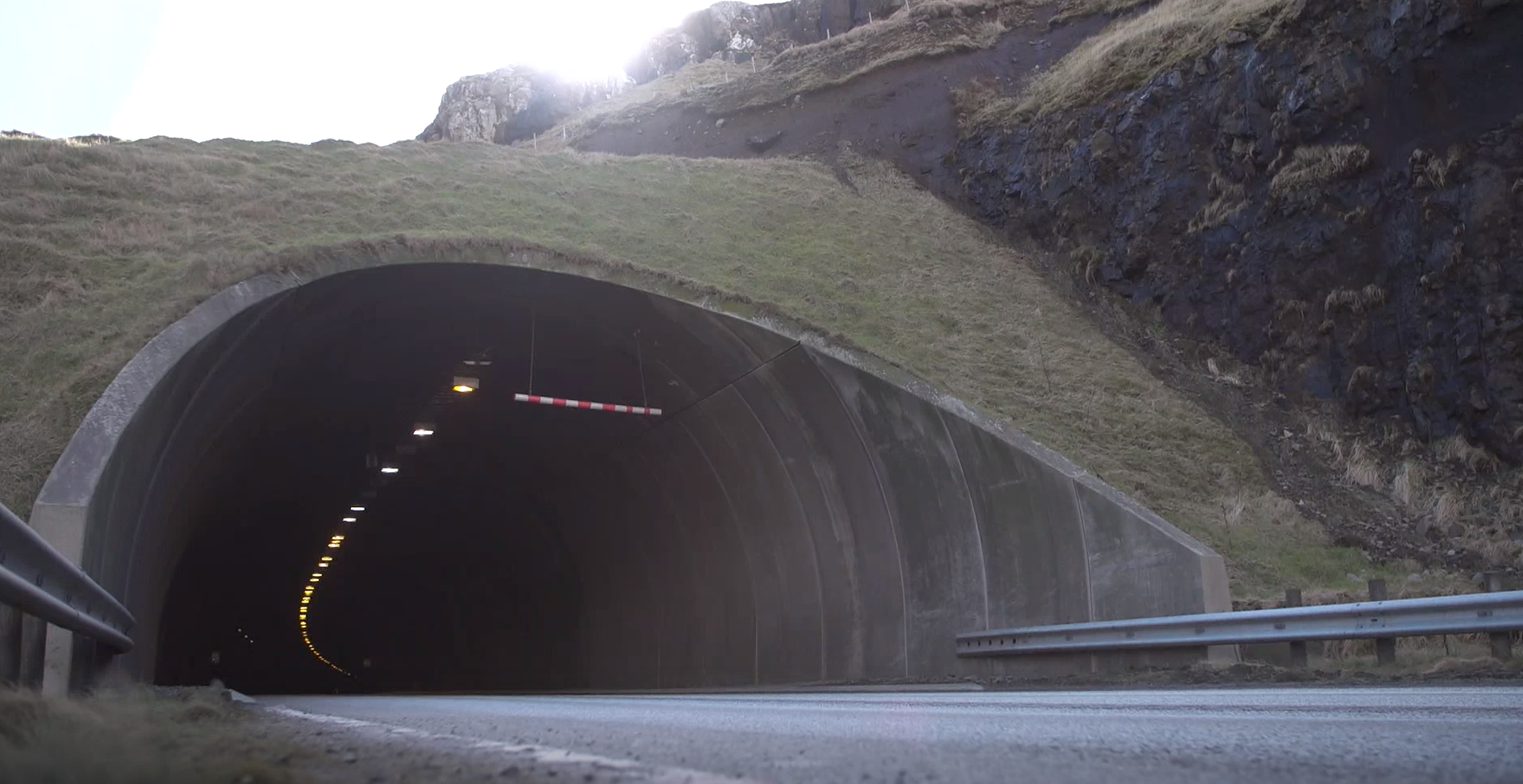 Tvær milliónir afturat til tunnilstoymið | Kringvarp Føroya