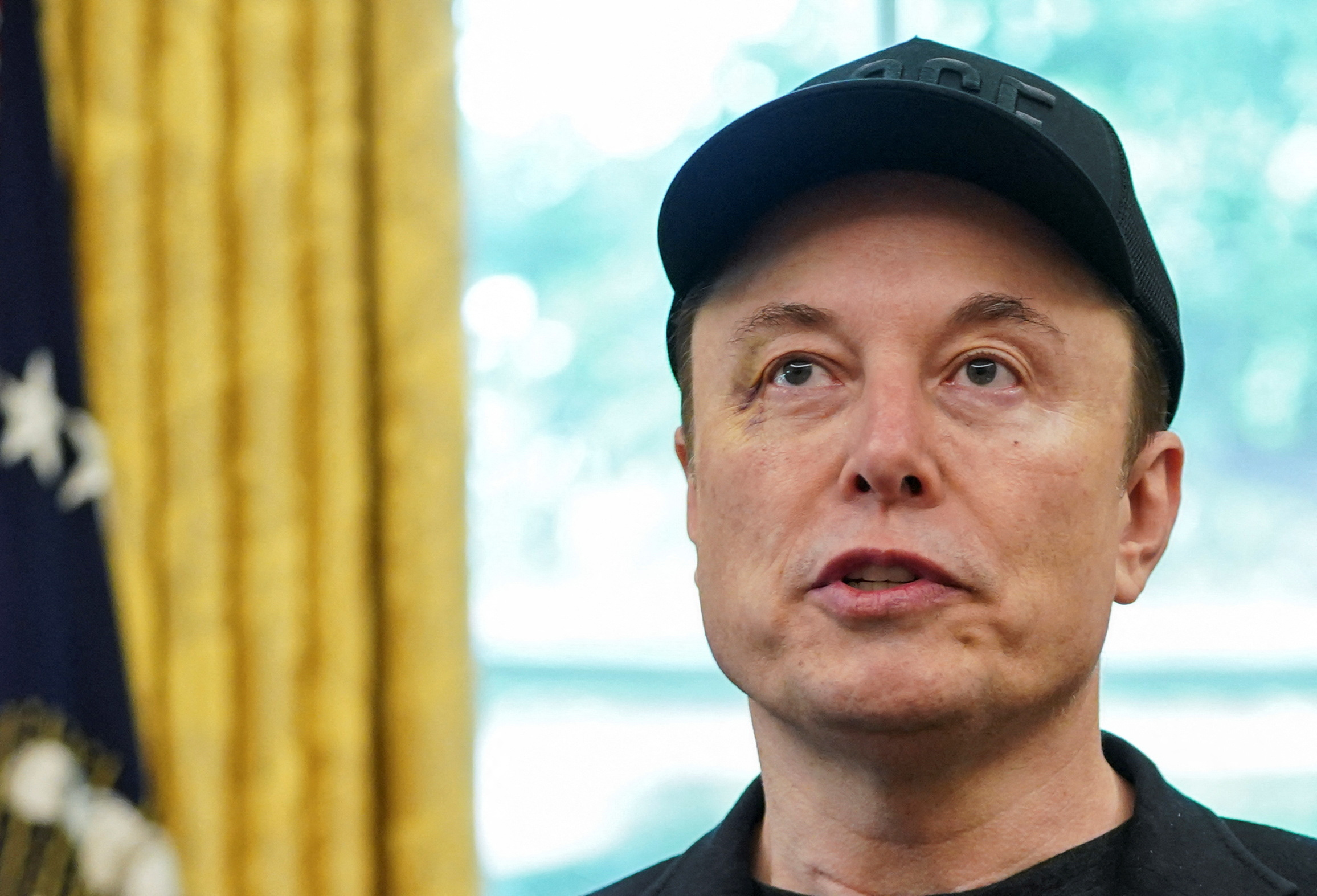 Elon Musk gevur ilt av sær | Kringvarp Føroya