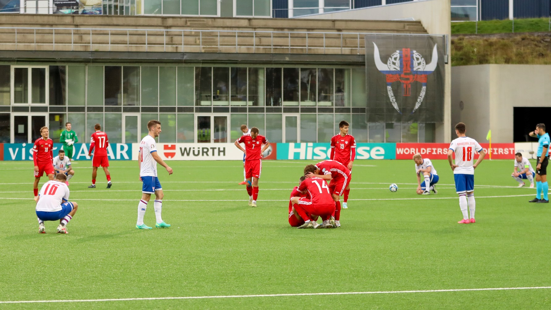 Føroyar - Moldova: Stórt vónbrot eftir góða byrjan á Tórsvølli ...