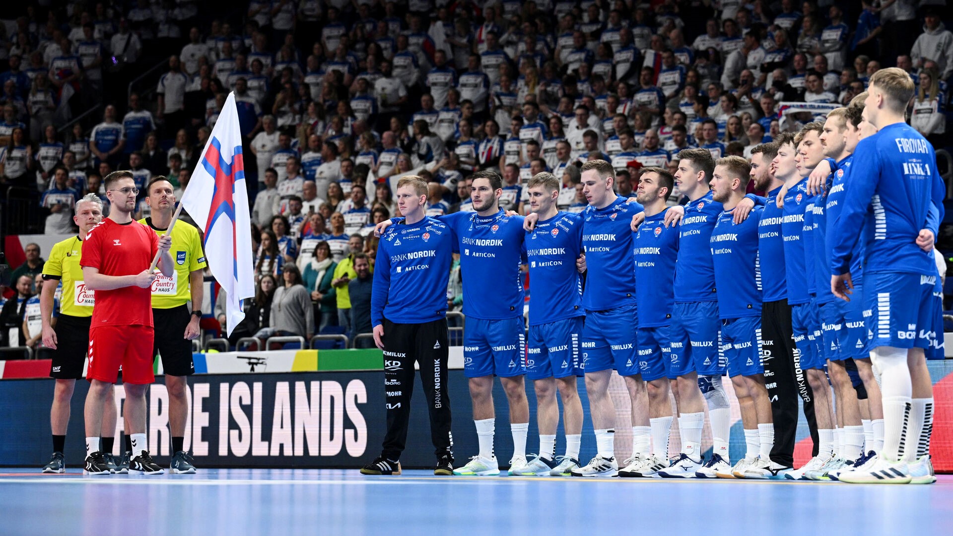 Suni tekur samanum #02: Søgunnar veingjasuð | Kringvarp Føroya