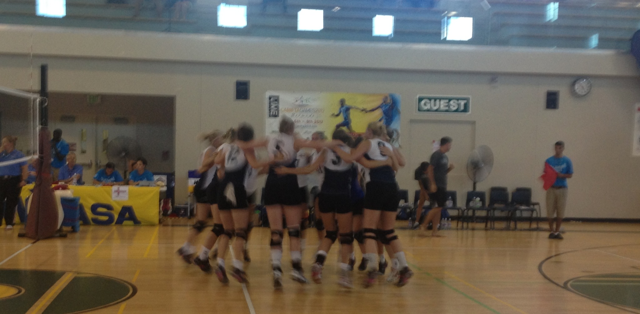 Flogbóltur: Føroyar eru í finaluni | Kringvarp Føroya