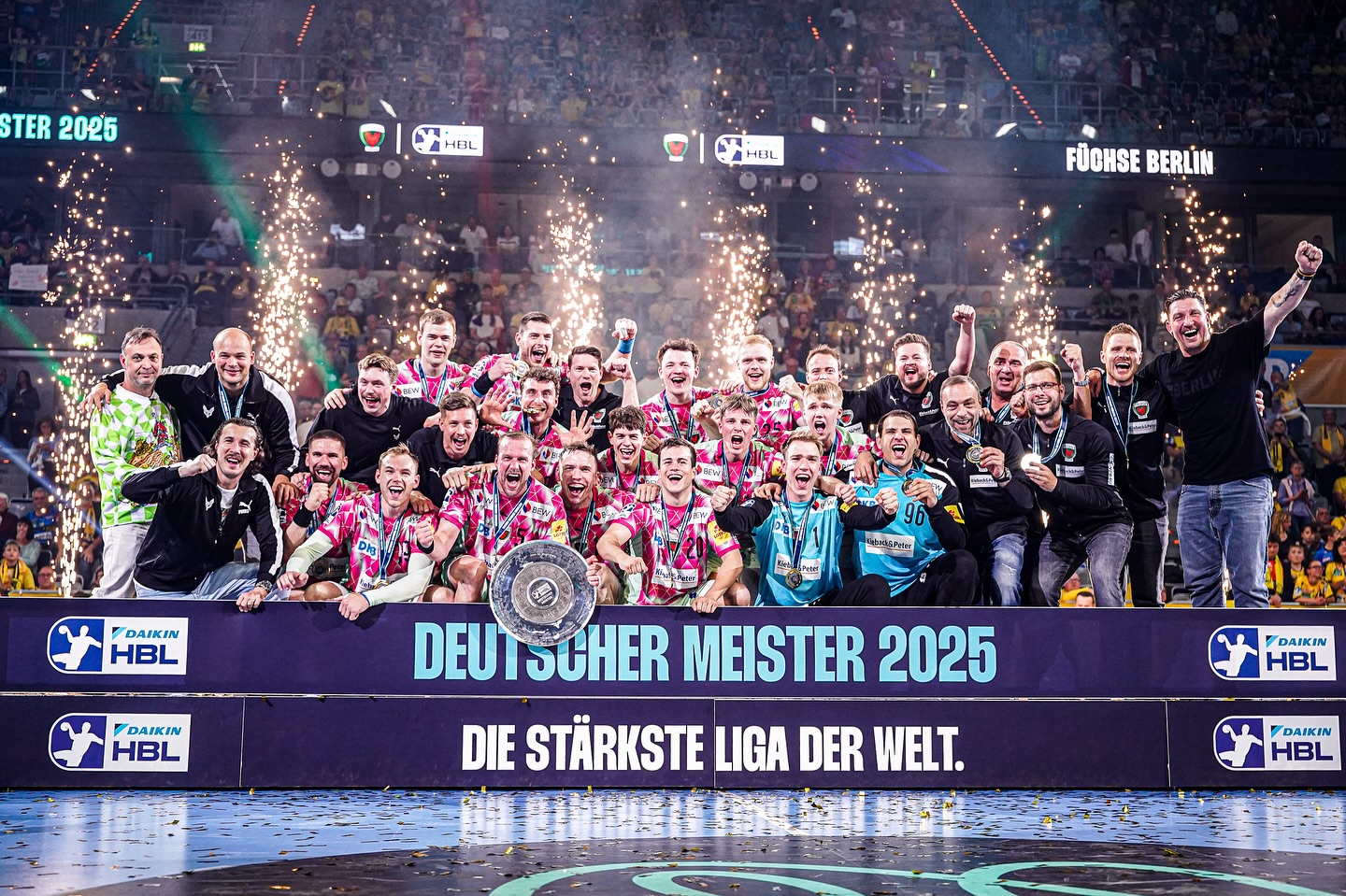 Hákun týskur meistari: Ein stór byrða av herðunum | Kringvarp Føroya