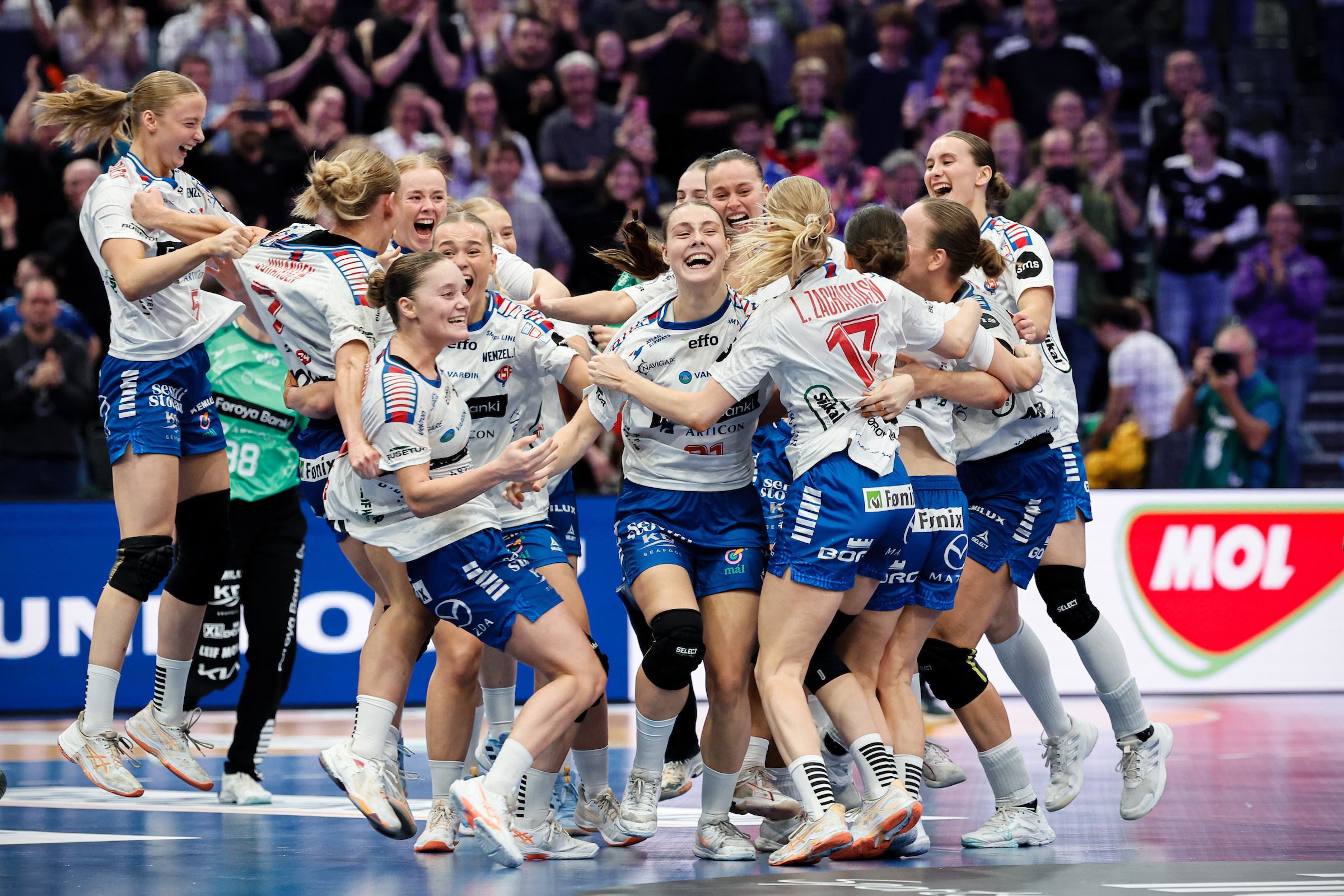 HM25: Rakul "The Wall" Wardum í heimsflokki í søguliga sigrinum á ...