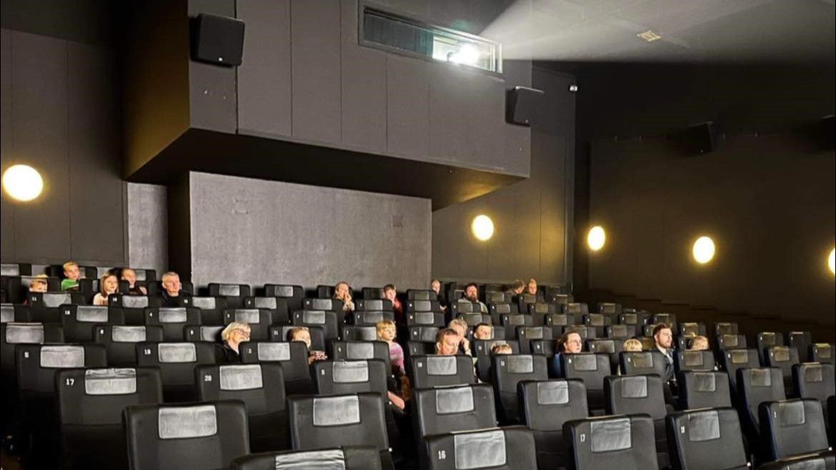 Biograflógin verður tikin av | Kringvarp Føroya