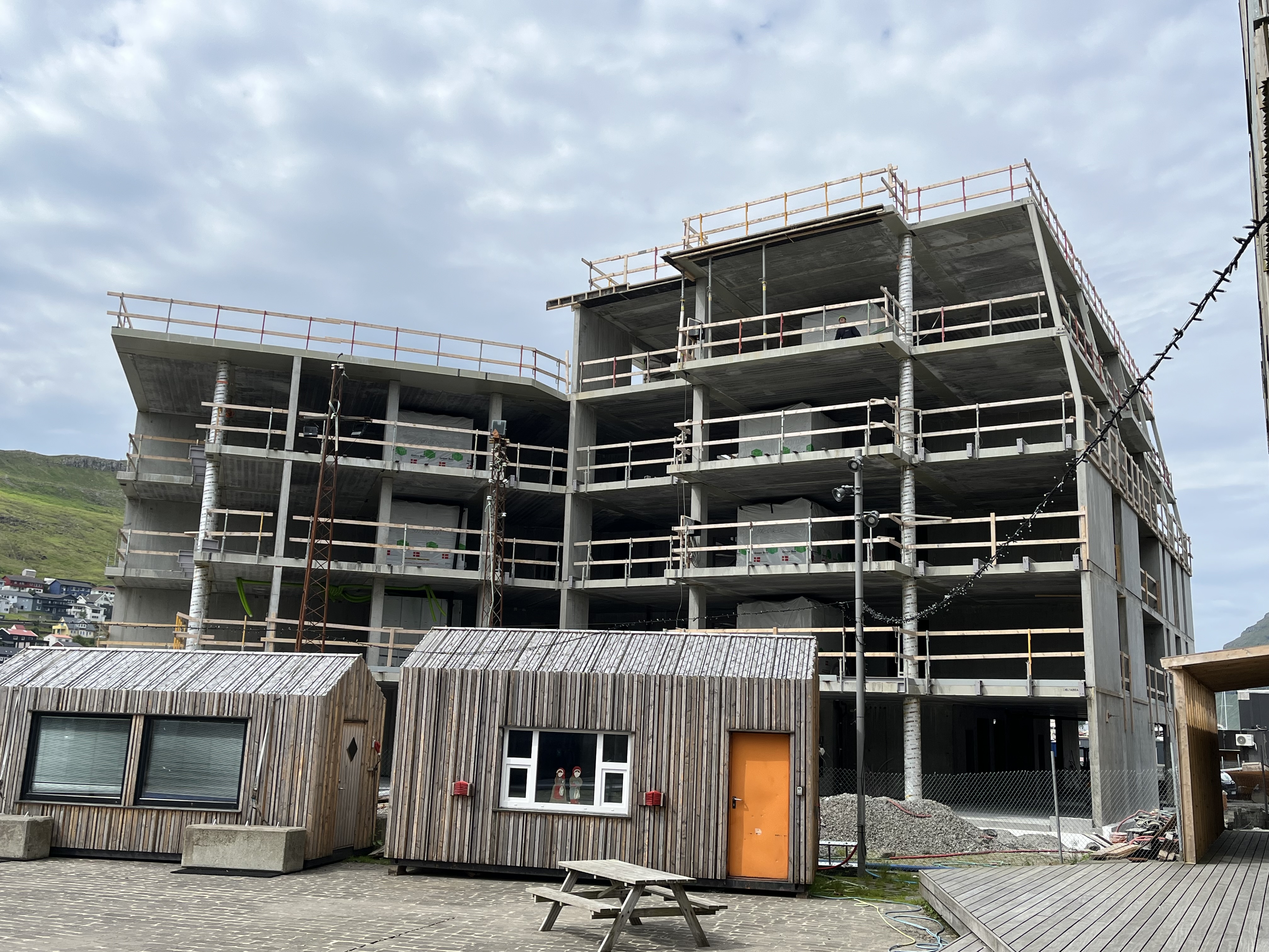 Stórur áhugi fyri íbúðunum hjá LÍV | Kringvarp Føroya