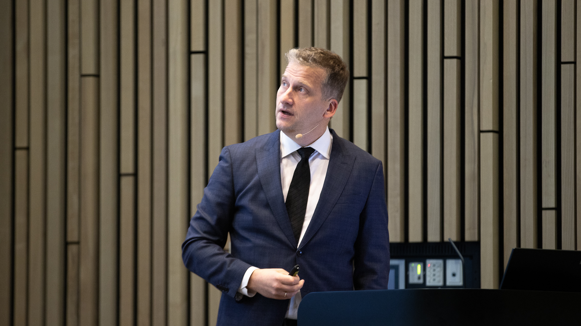 Formaðurin í Búskaparráðnum: Eiga ikki at stuðla skipasmíð | Kringvarp ...