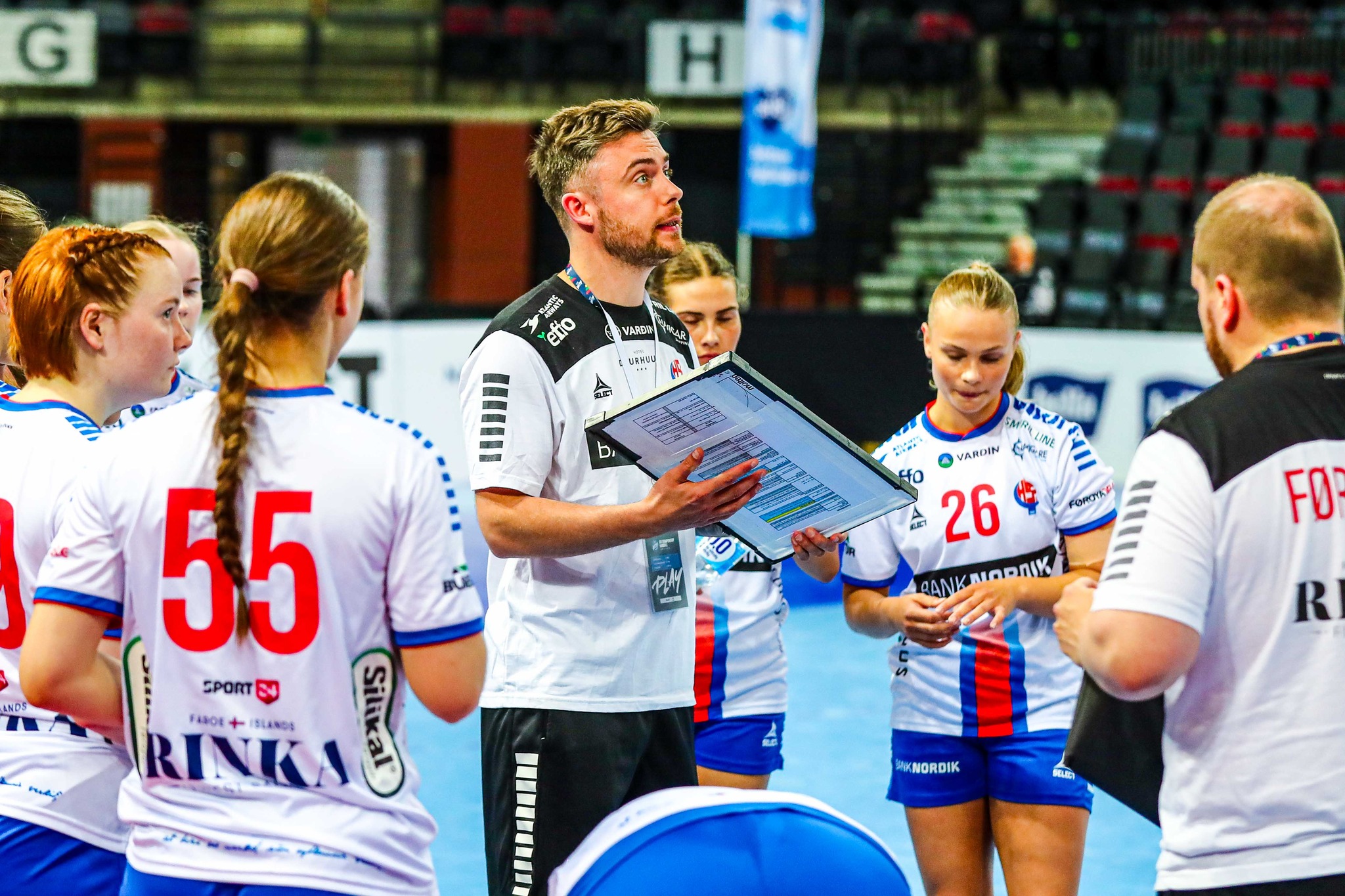 Landsliðsvenjarin trýr upp á tað | Kringvarp Føroya