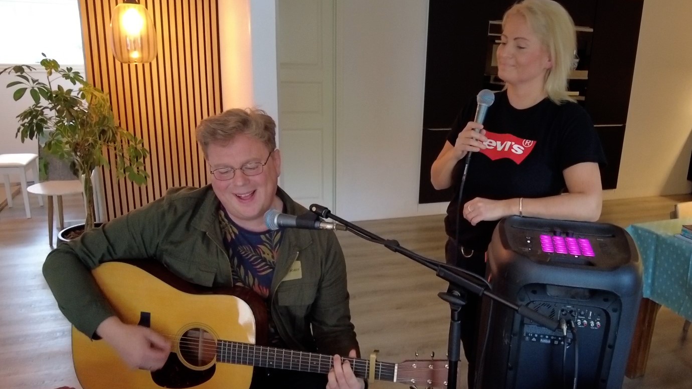 Sámal Hanni og Krista Lognberg | Kringvarp Føroya